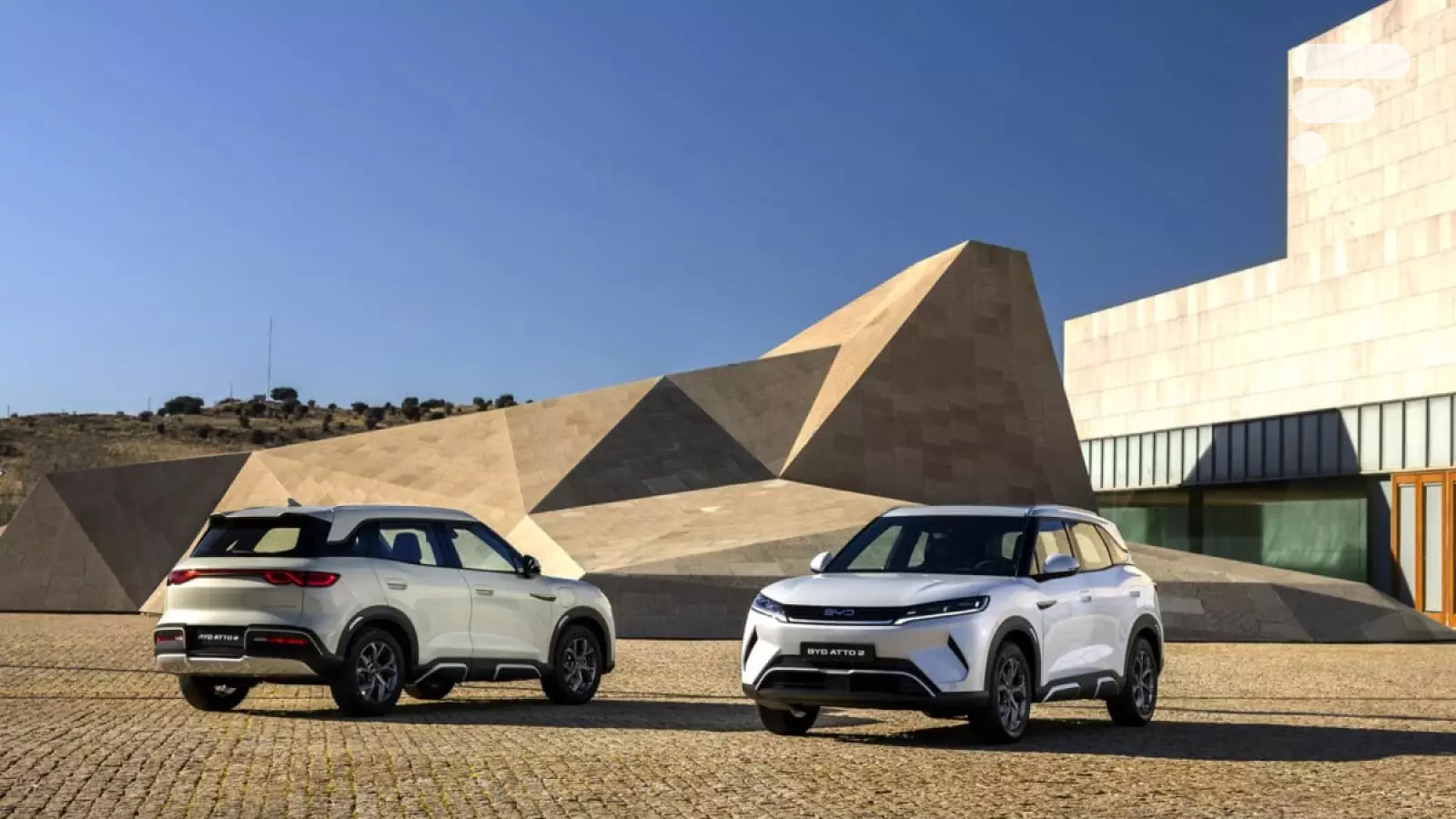 BYD annonce enfin une date pour l’arrivée de sa première voiture ...