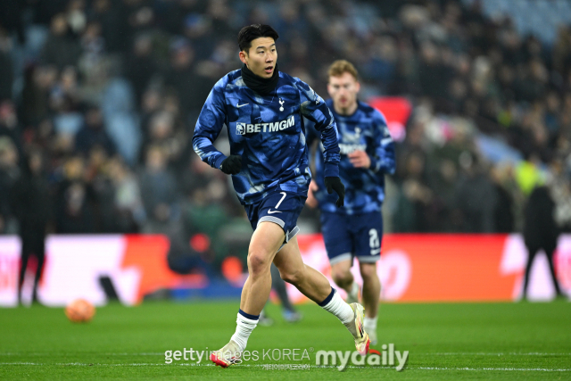 '70-70 달성' 손흥민 영입은 EPL 판도 흔드는 이적…'맨유 약점 보완 가능'