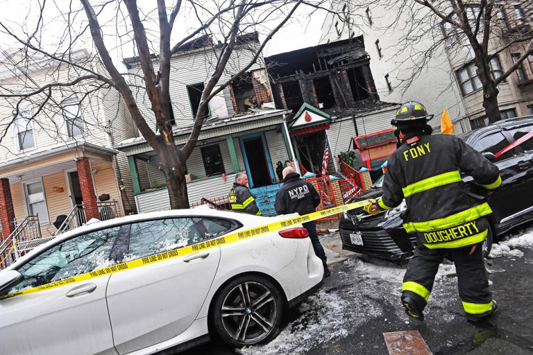 Blocked NYC fire hydrant complaints doubled since pandemic as bike ...