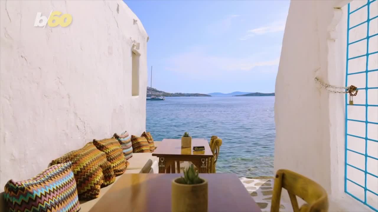 Navigate Vacation Spending Traps: Tips for Smart Travel Budgeting