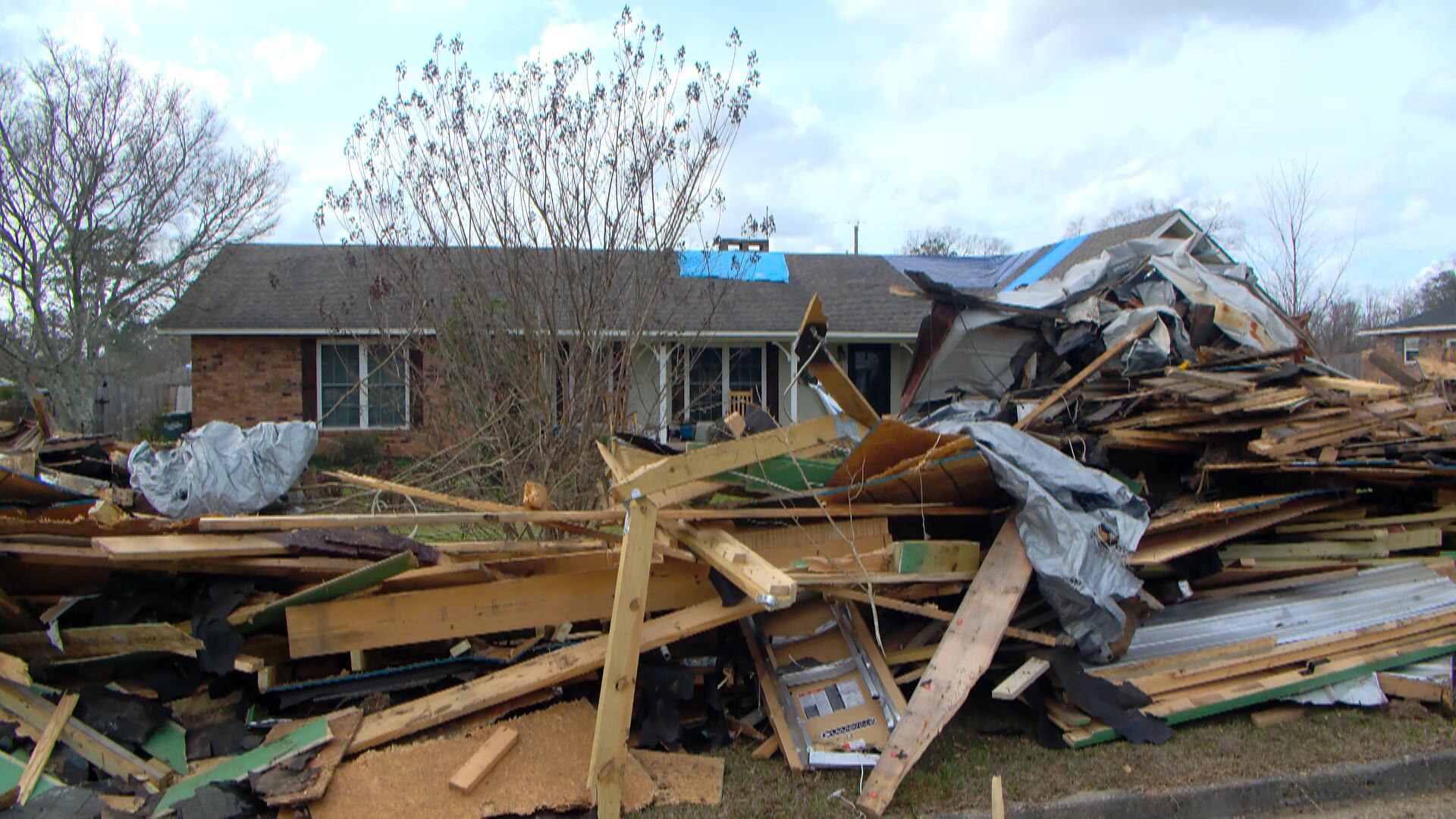 ‘I’m used to being the one that offers help’: Columbia clean up continues