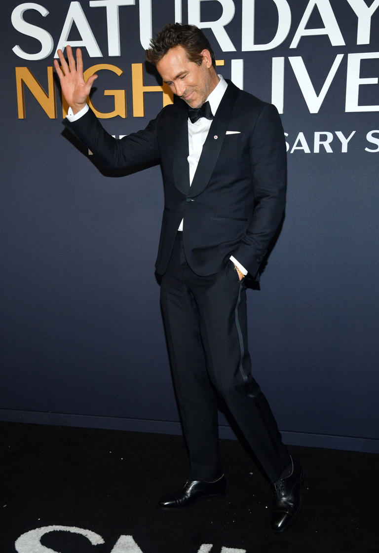 Fans slam ‘SNL’ for making light of Blake Lively, Ryan Reynolds’ legal ...