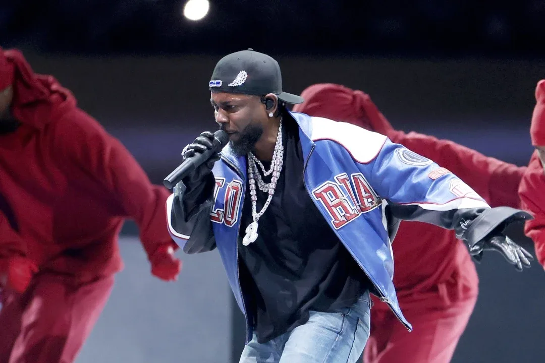 Kendrick Lamar Makes History by Becoming First Rapper to Have Three ...