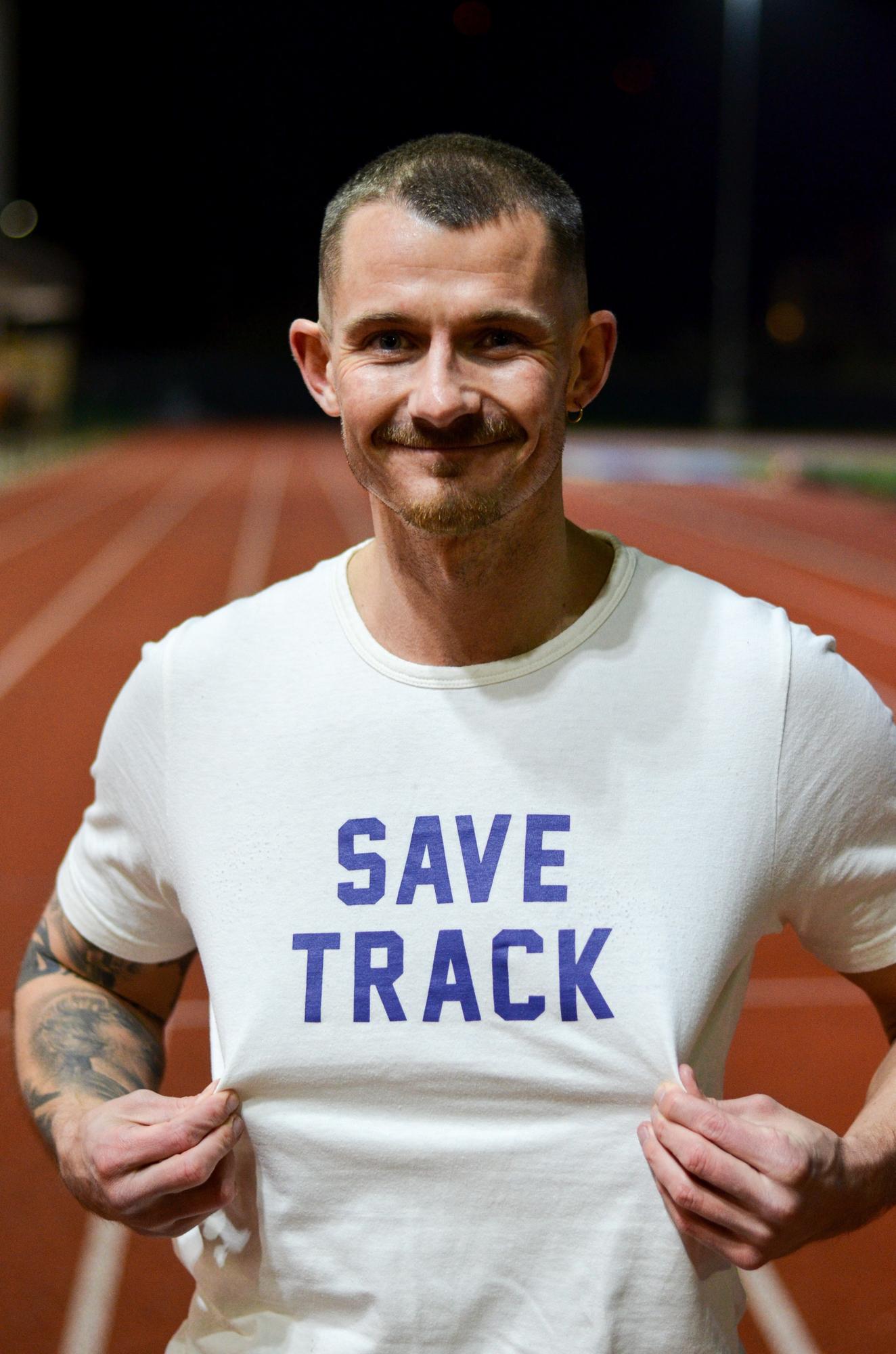 Running Coach aiming to make history by reaching for the stars