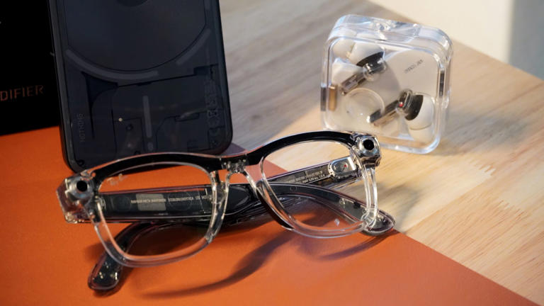 Meta's Ray-Ban smart glasses are a hit, and it's now planning a massive ...