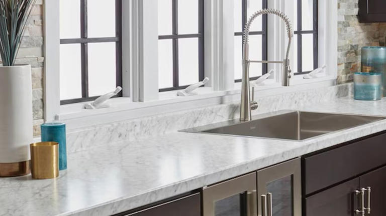 7 Stunning Countertops That Mimic The Beauty Of Marble (And 2 We'd Avoid)