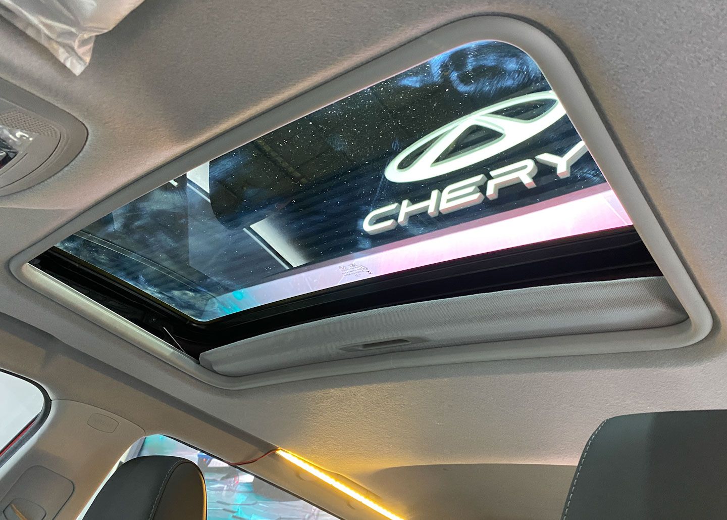 Rawat sunroof biar enggak bermasalah itu gampang, ini kata bengkel