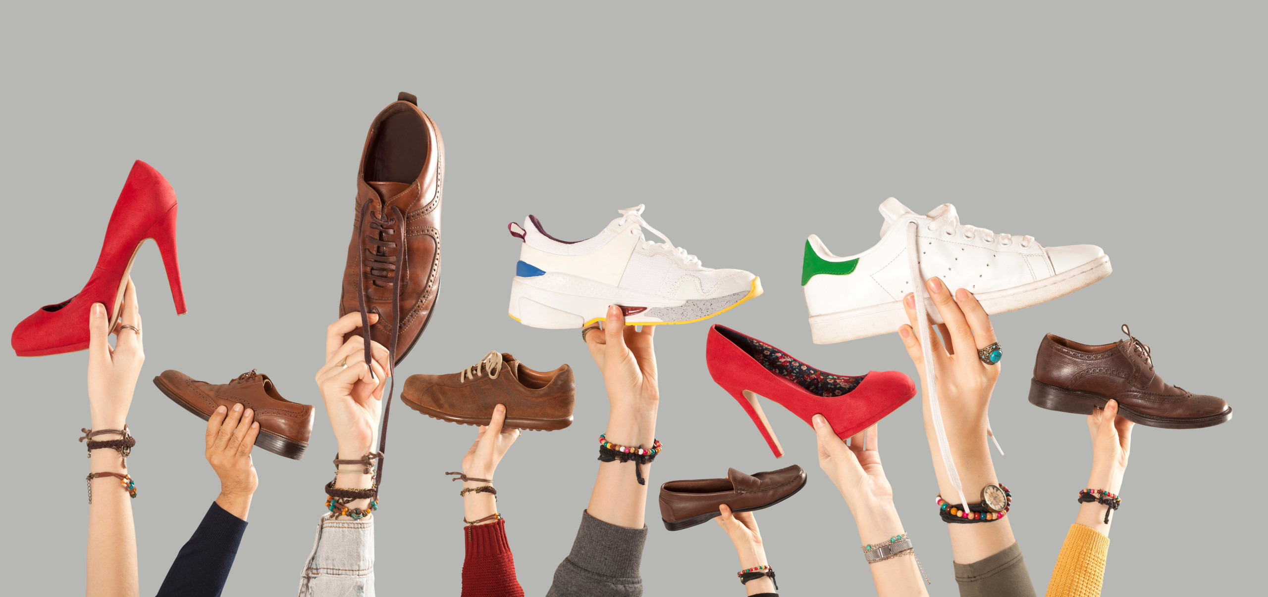 The brave pioneers of wing walking