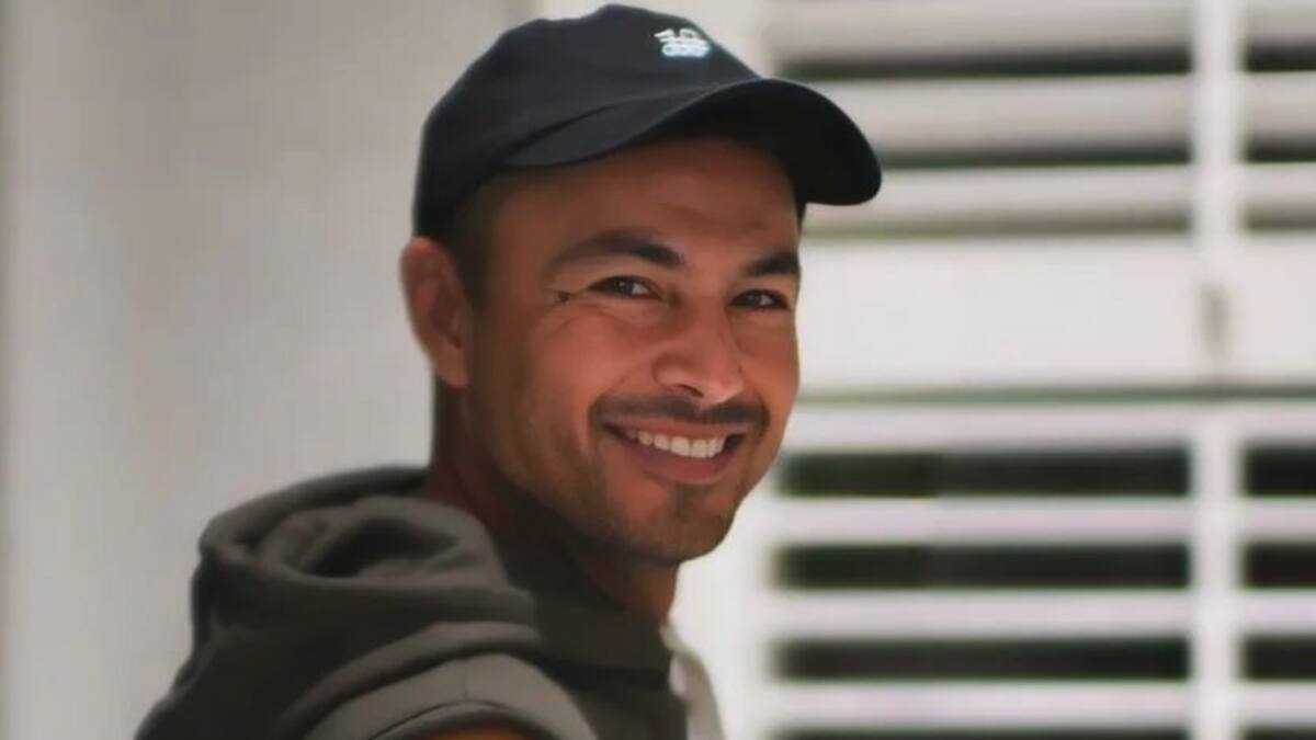 Derek Ramsay issues notice to fans: “Something is wrong with my Facebook”