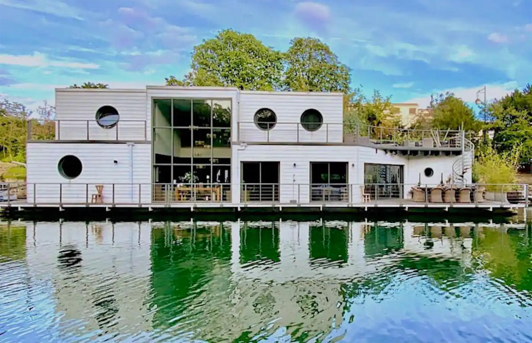 Inside the world’s most fabulous floating homes