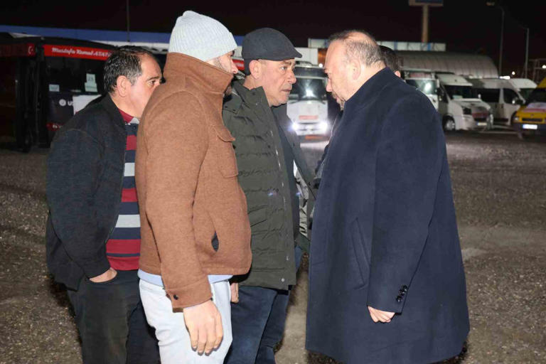Başkan Yalım direksiyona geçti, grevdeki şoförlere dersini verdi
