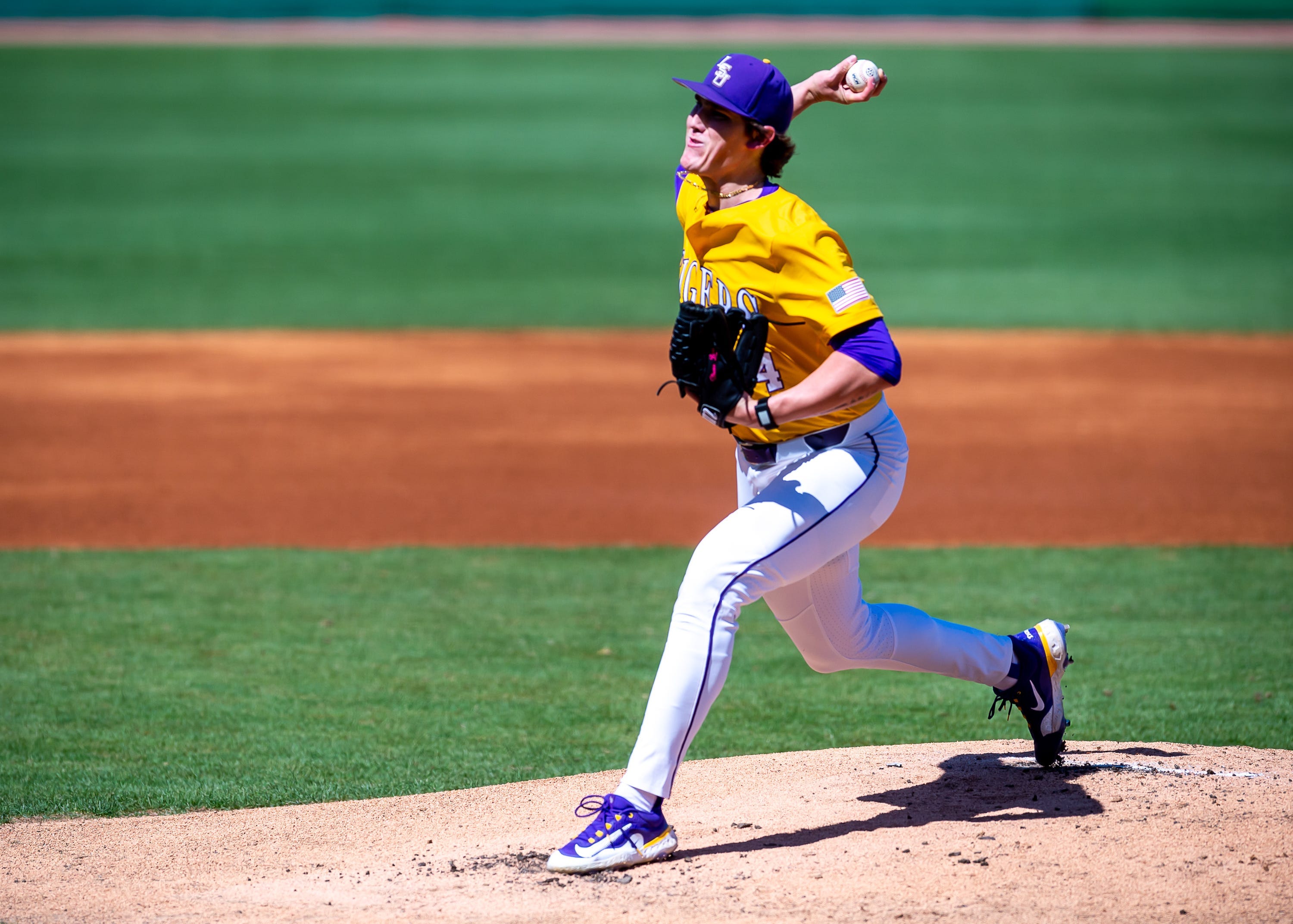 LSU baseball drops game three to Texas, losing first SEC series of the year
