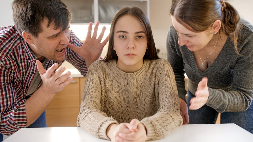 16 Signs Your Parents’ Projected Their Issues Onto You & How To ...
