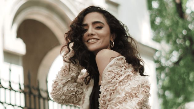 Liz Dieppa conquista corazones con ‘Capricornio’