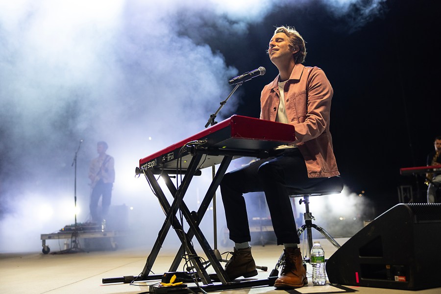 Ben Rector brings tour to Walmart AMP