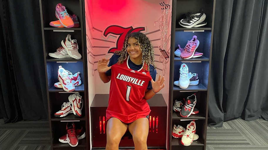 '26 G Myah Epps Commits to Louisville
