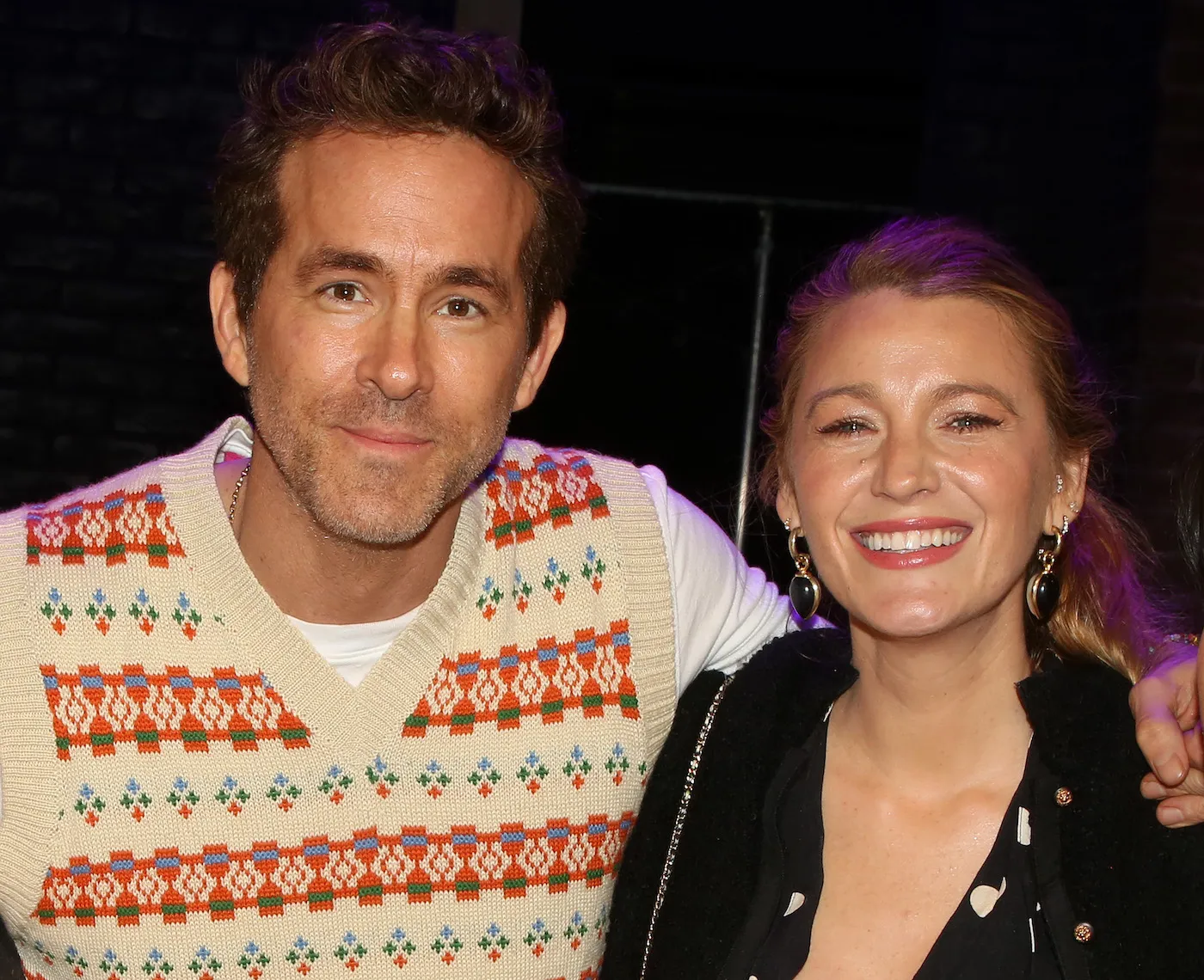 Expert Dissects Ryan Reynolds and Blake Lively's 'SNL' Behavior
