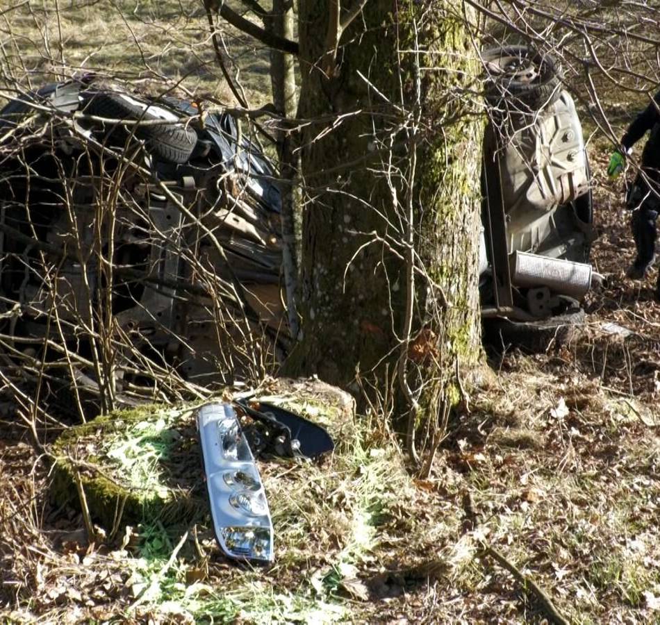 Tödlicher Unfall an der Saar-Grenze – Saarländerin stirbt auf B268