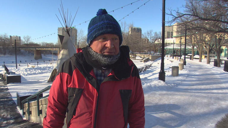 Extreme cold doesn't deter Winnipeggers from enjoying outdoor ...