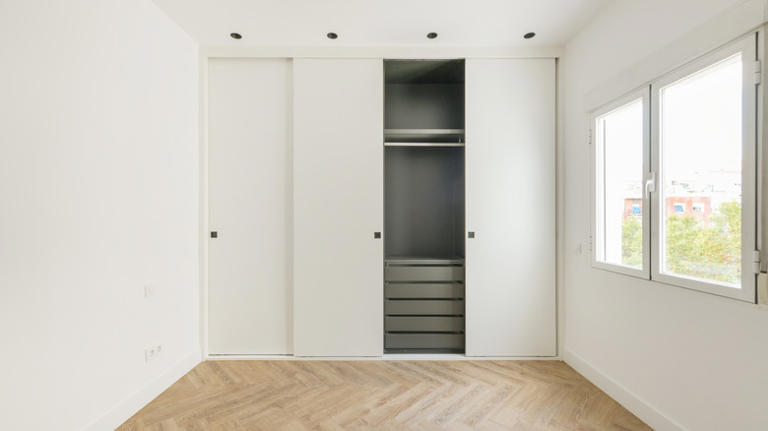 How To Transform Sliding Closet Doors For A Better Look And More ...