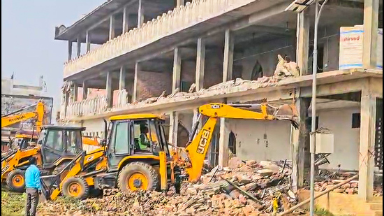 SC contempt notice to UP over mosque demolition