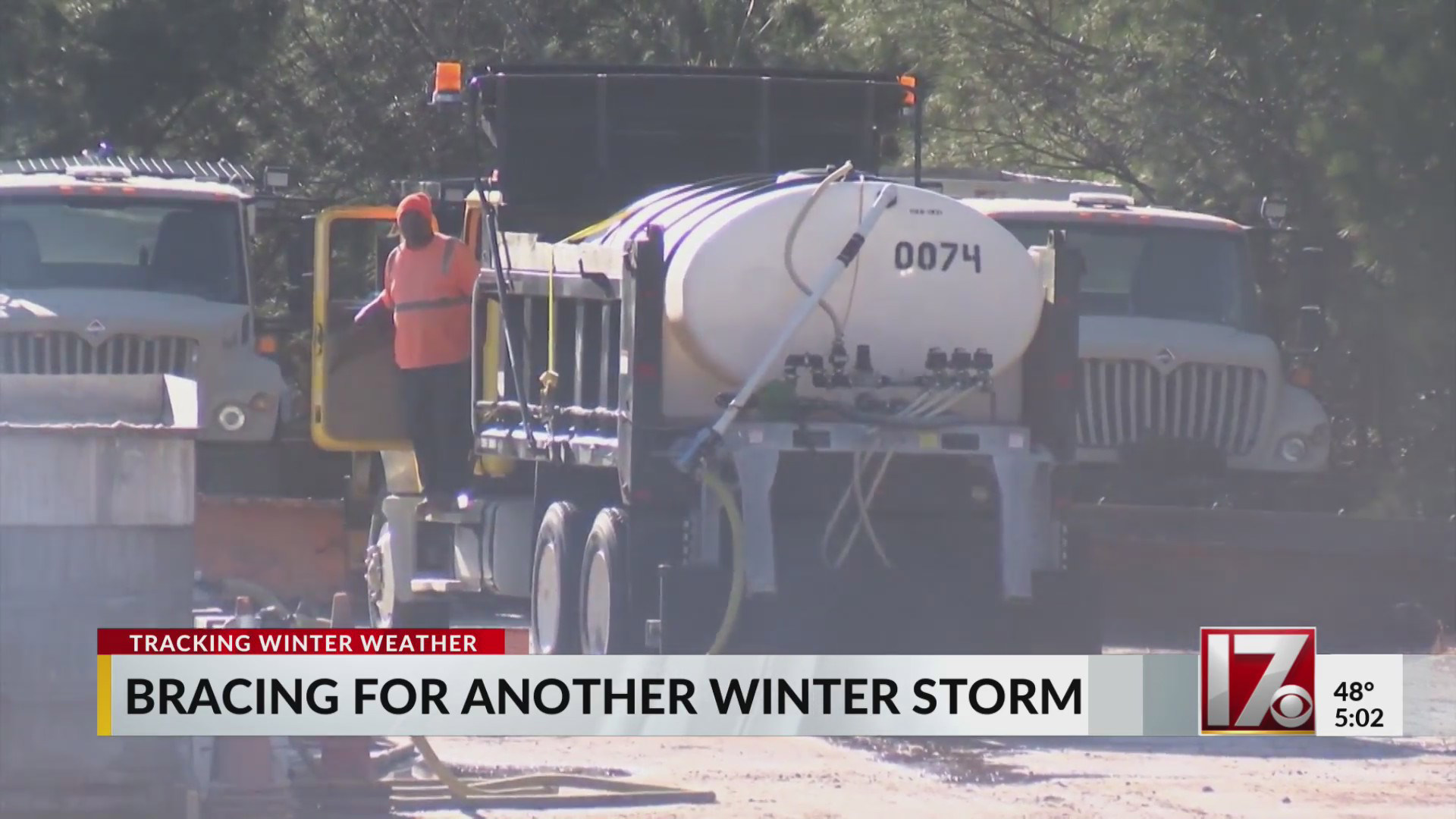 NC crews start treating roads ahead of Wednesday snow NC crews start treating roads ahead of Wednesday snow
