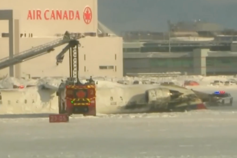 New video shows Delta plane flip during landing on Toronto runway which ...