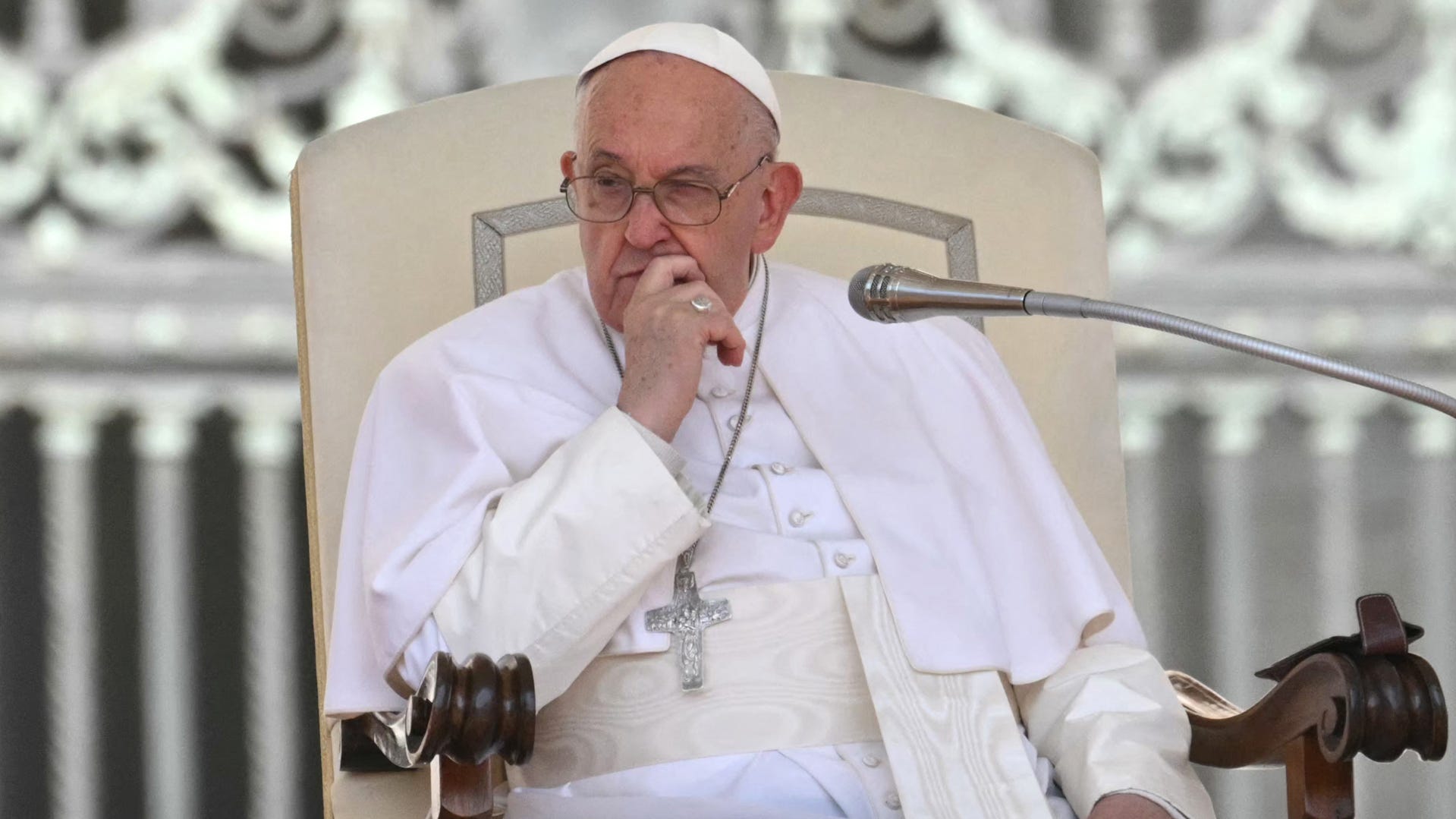 Pope Francis' condition: What is a polymicrobial infection?