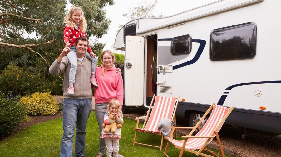 Portable “tiny house” RVs are cheap and fun
