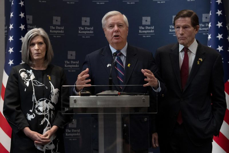 Bipartisan group of senators travel to Israel Bipartisan group of senators travel to Israel