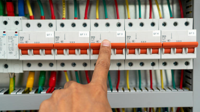 Fuse Box Vs. Circuit Breaker: What's The Difference?