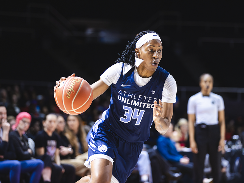 Shey Peddy Signs Hardship Contract with Los Angeles Sparks