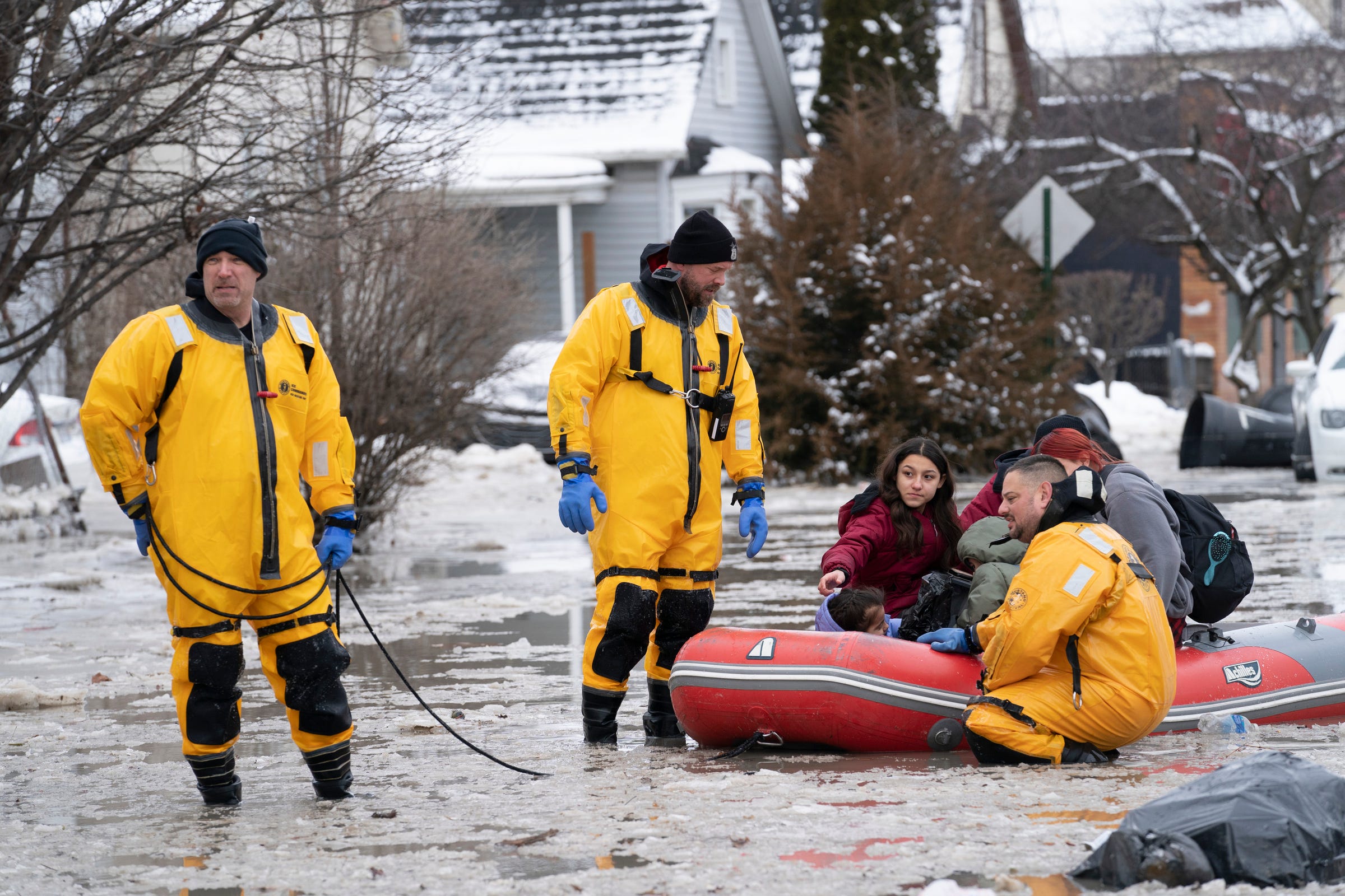 Southwest Detroit streets, basements flood due to water main break