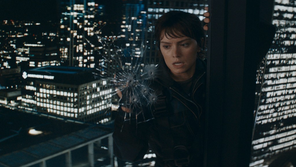 ‘Cleaner' Review: Daisy Ridley and Clive Owen Slum Through a Competent ...