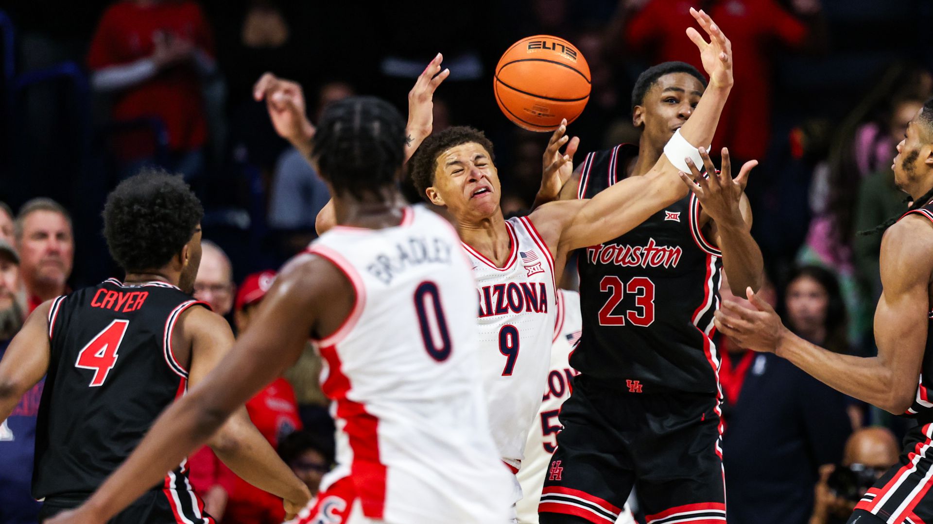 Arizona men’s basketball drops six spots in AP Top 25