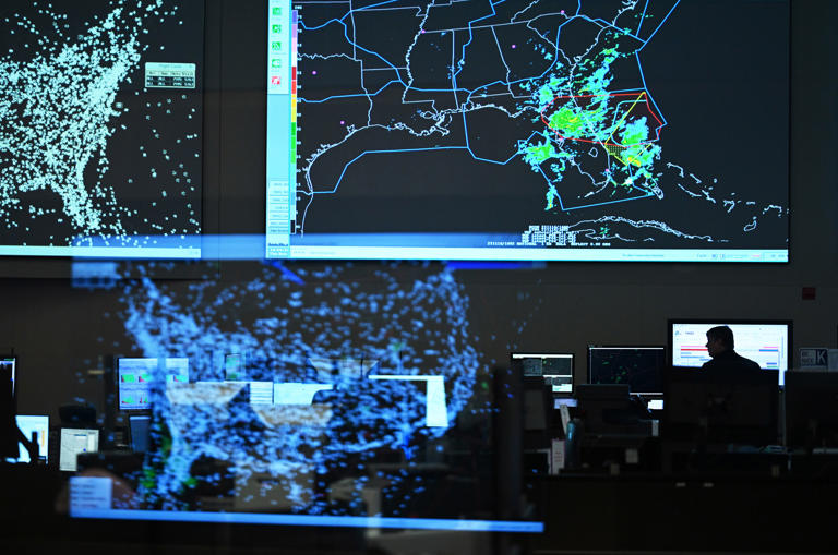 Team from Elon Musk’s SpaceX to review air traffic control system