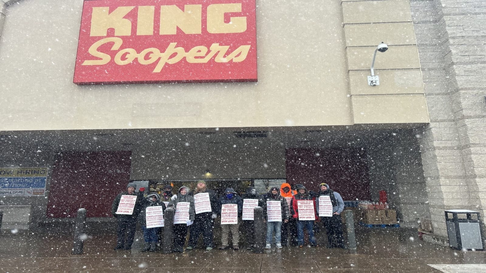King Soopers strike continues as company calls for an agreement