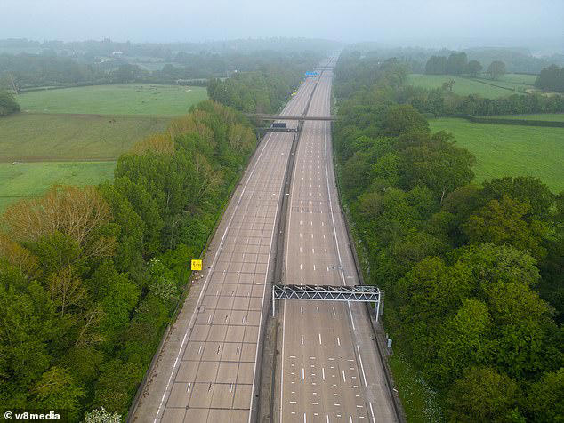 Warning over M25 delays as motorway closes for THREE weekends
