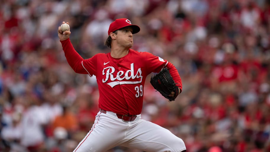 Former Boston Red Sox, Cincinnati Reds Reliever Nearing Deal with ...