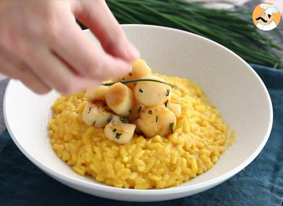 Risotto med pilgrimsmusslor och saffran