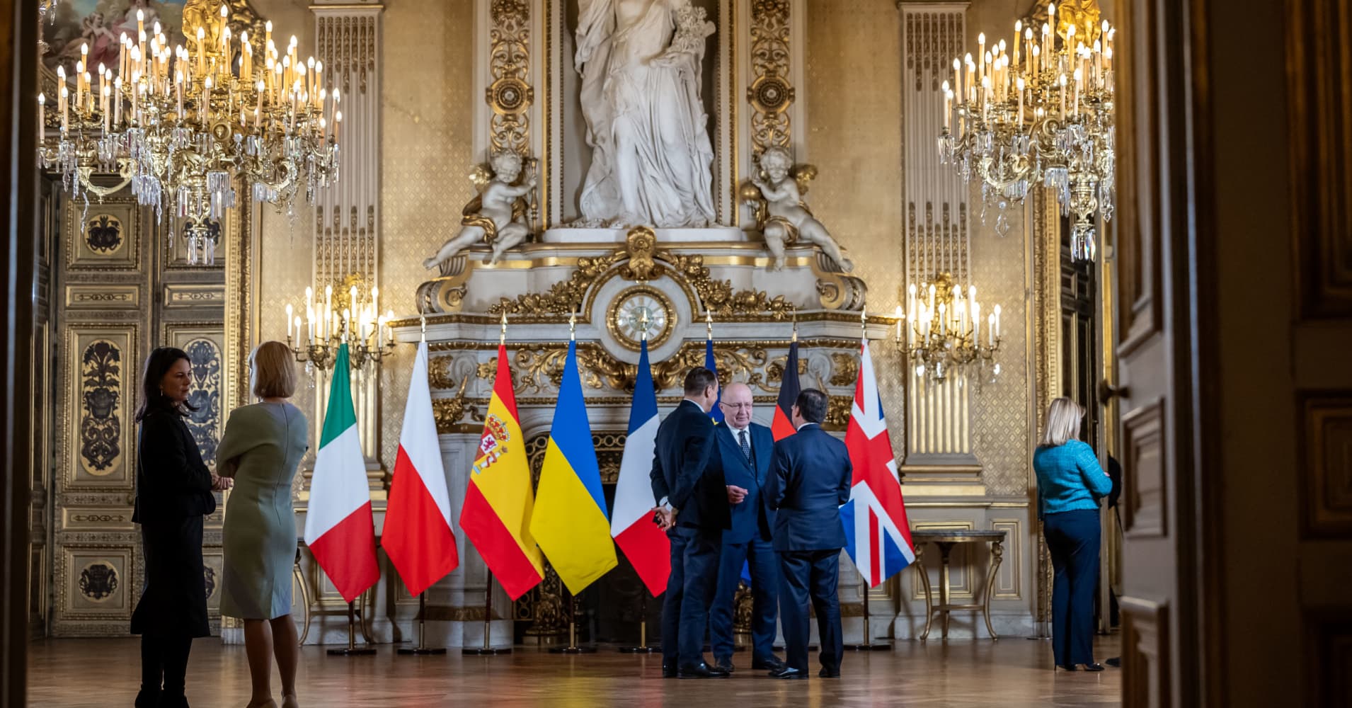 CNBC Daily Open: Europe wants a say in Ukraine peace plan