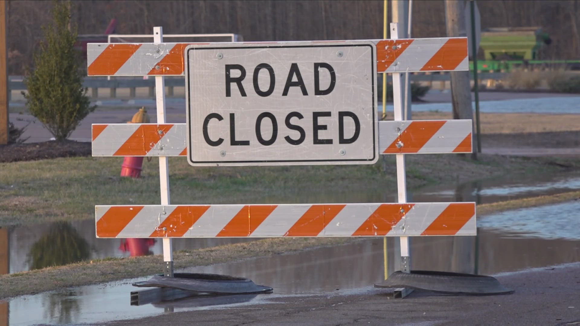 Flooding sparks evacuations in Dyersburg