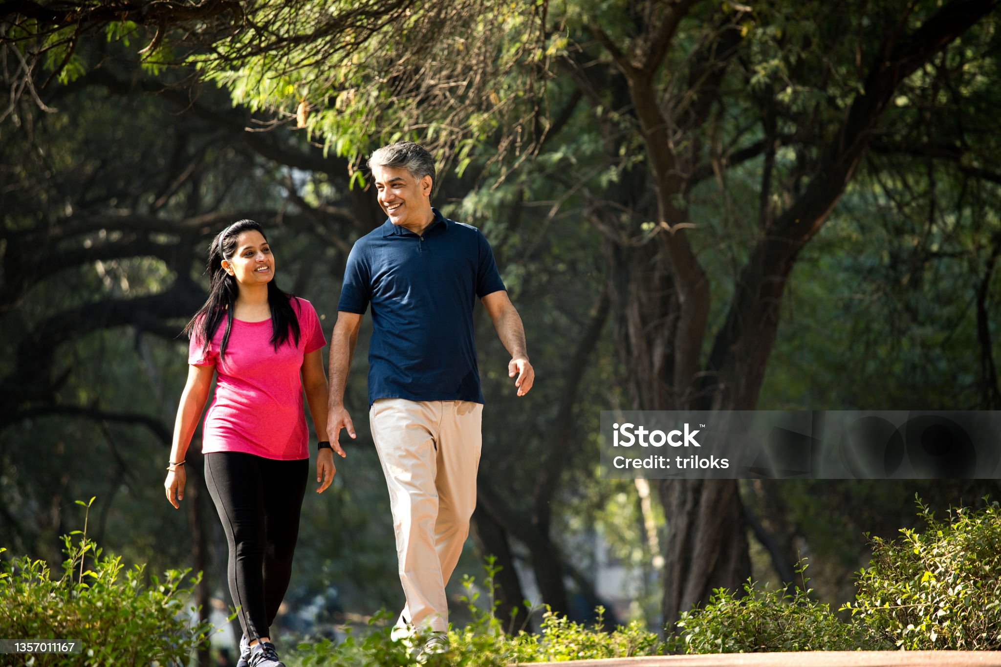 5 benefits of waking more than 10,000 steps a day