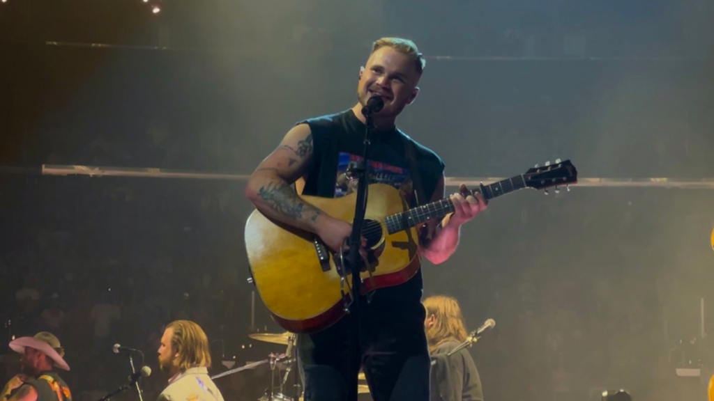 Zach Bryan Sells More Than 112,000 Tickets at Michigan Stadium in Under ...