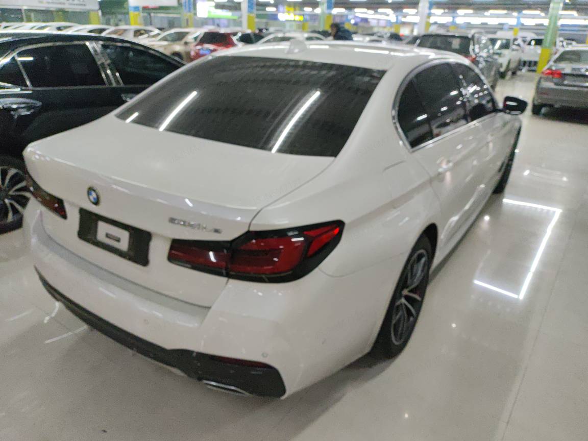 宝马 宝马5系新能源 2021款 改款 535Le 先锋版M运动套装实拍图