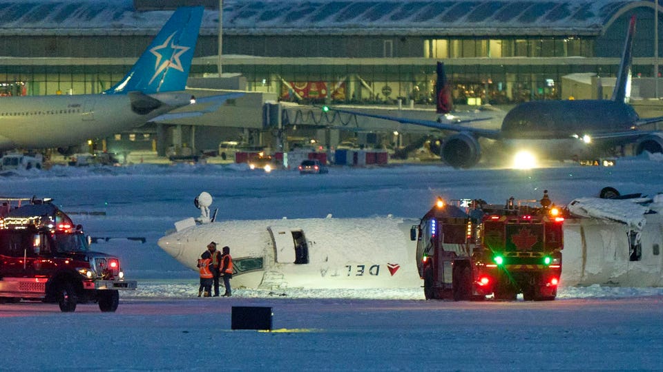 Delta Flight Crashes In Toronto: 18 Passengers Injured With No ...
