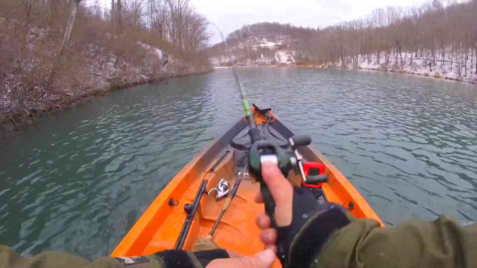 Winter Jig Fishing for Bass (Extreme Cold)