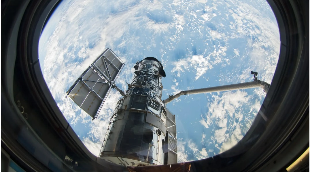 10 stunning space images captured by NASA's Hubble Telescope