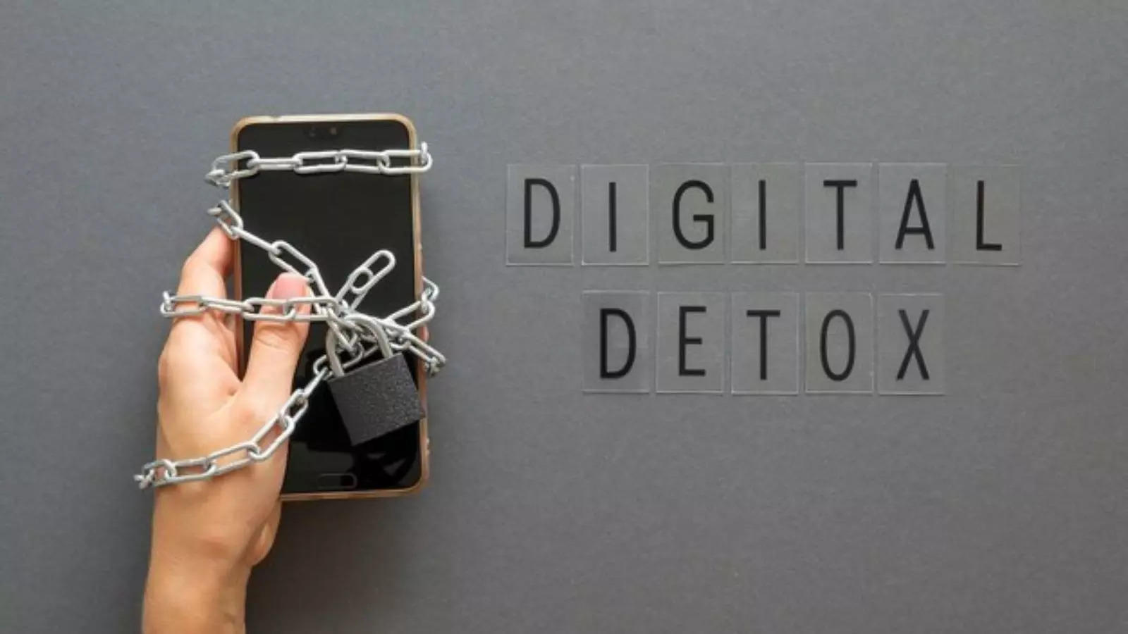 Are You Addicted to Screens? Here’s How to Do a Digital Detox