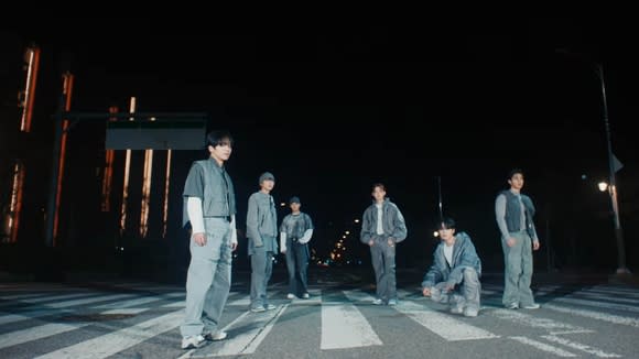 ONF、タイトル曲「The Stranger」MV公開…理想と現実を行き来するコンセプトに注目